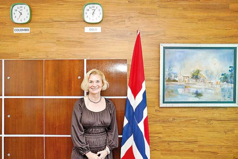 Norwegian Ambassador meets President, political leaders - ரெலோ - தமிழ் ...